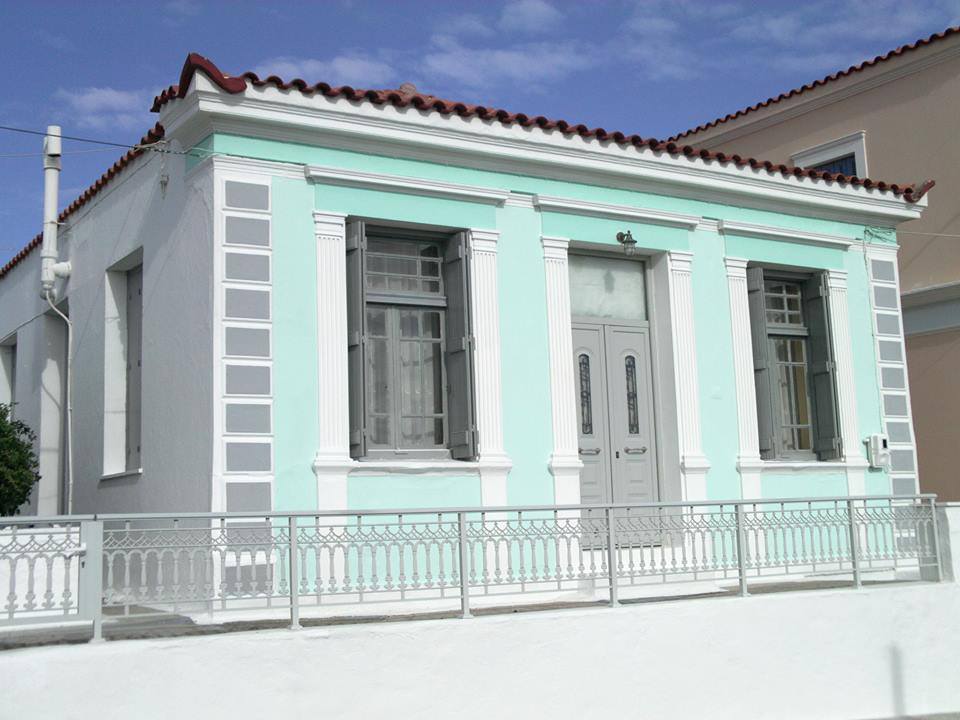 Νεοκλασσική και νεοκλασσικίζουσα ομορφιά στον Ποταμό των Κυθήρων ...