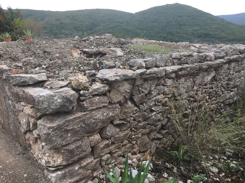 Κεραμουτό, ένα αρχοντοχώρι των Κυθήρων – Ελένη Χάρου