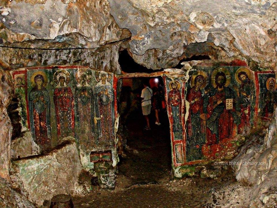 Τα λουτρά της Αφροδίτης – Ελένη Χάρου